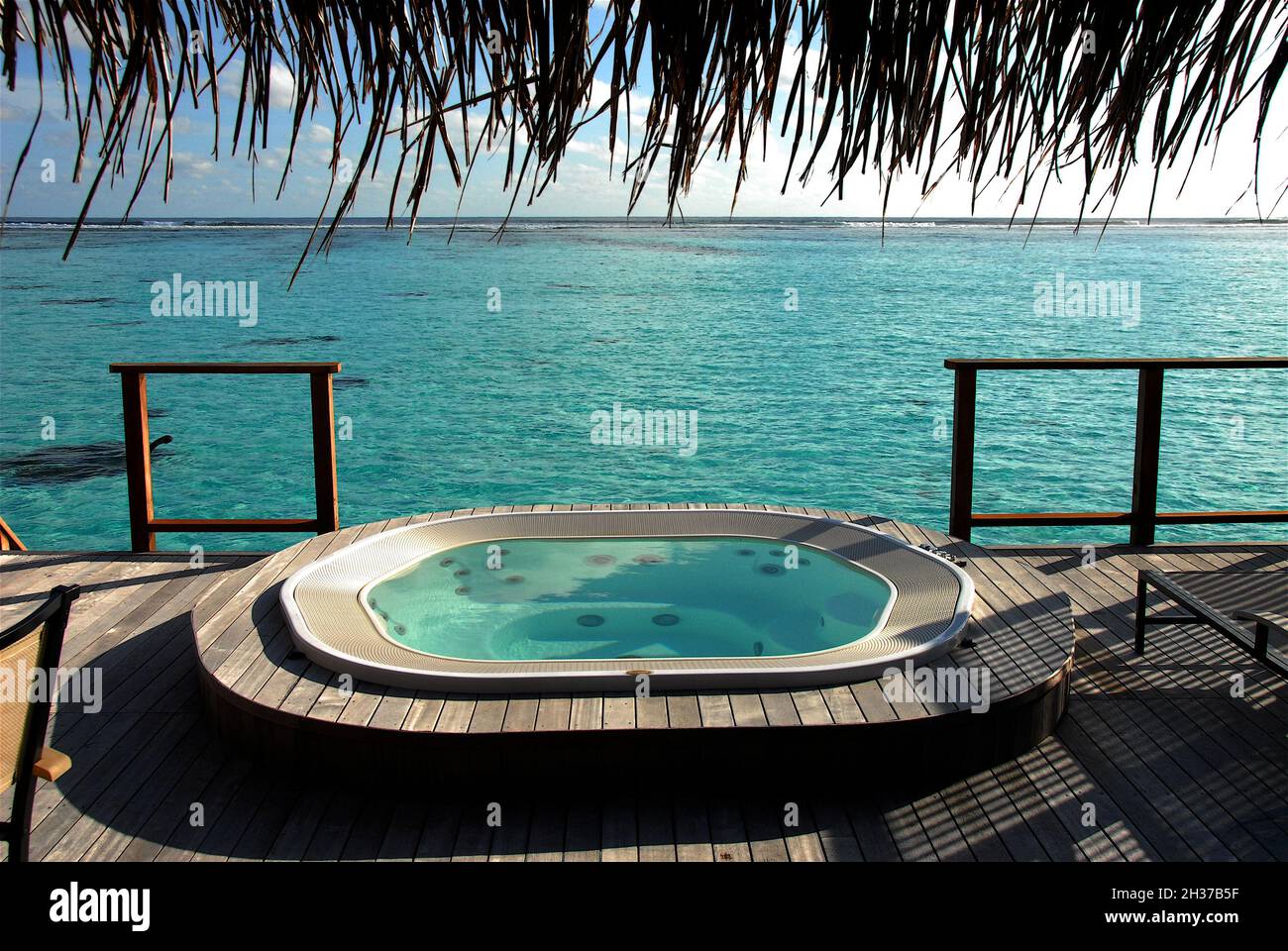 MALDIVES, SOUTH ARI ATOLL, RANGALI ISLAND, CONRAD HOTEL RESORT & SPA ...