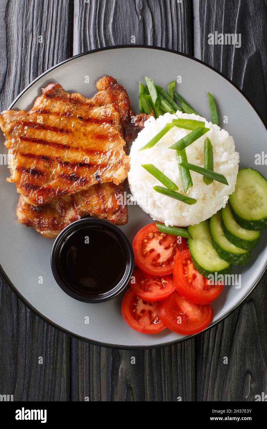 Authentic Vietnamese Broken Rice Com Tam Recipe with Grilled Pork close ...