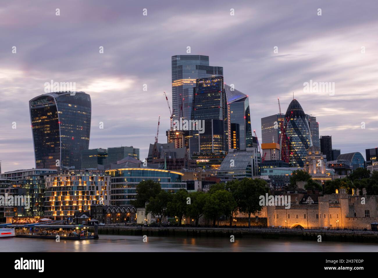 Iconic financial banking hi-res stock photography and images - Alamy