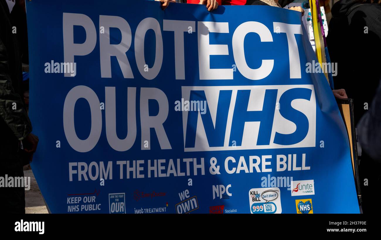 London, UK. 26th Oct, 2021. "Protect our NHS " rally opposite the ...