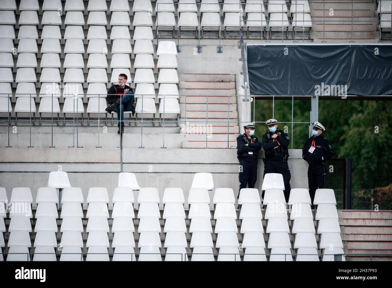 Women of israel hi-res stock photography and images - Alamy