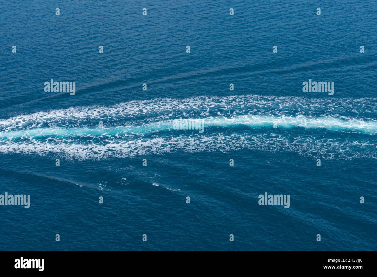 Foam line on beach hi-res stock photography and images - Alamy