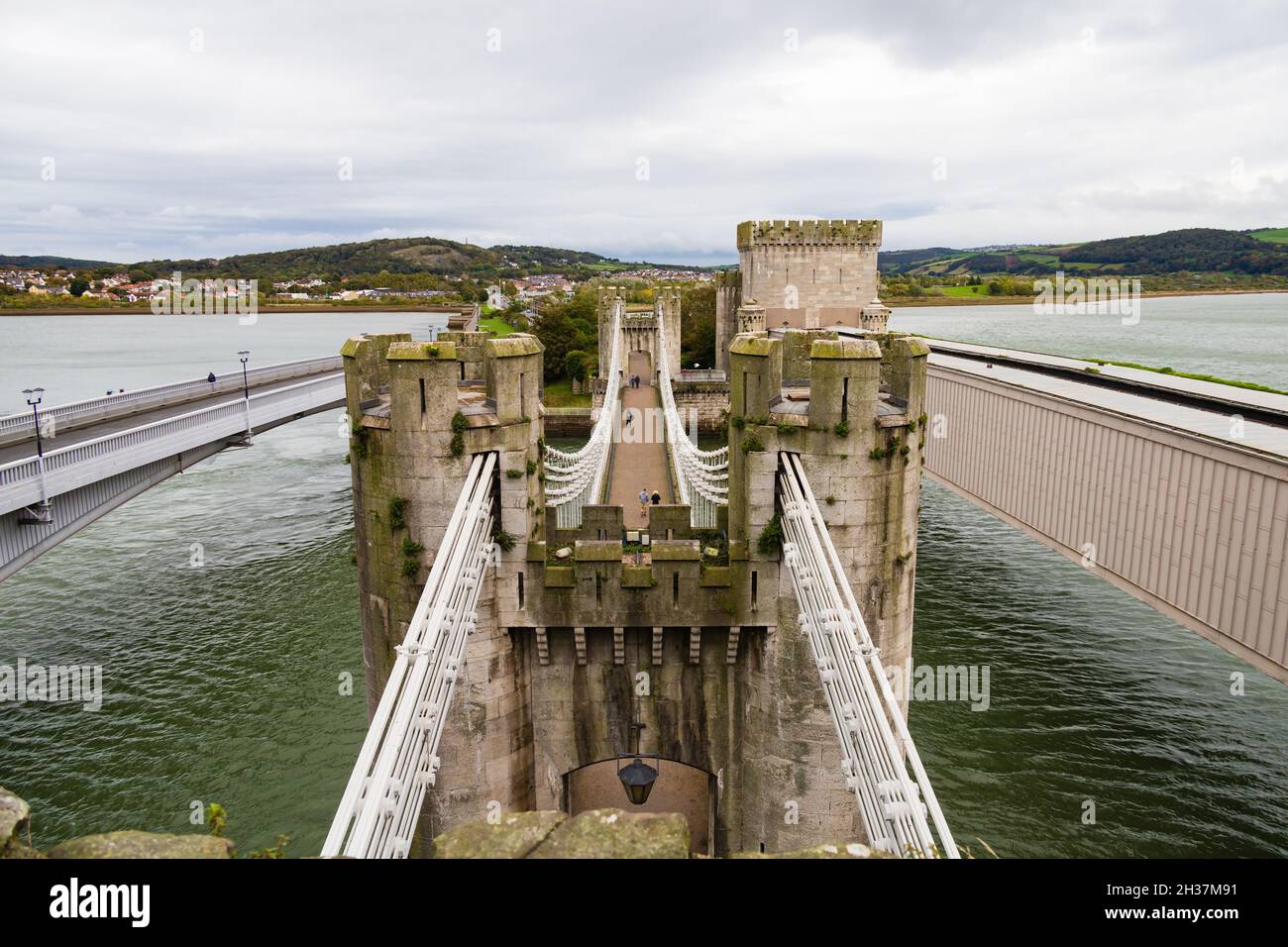 Thomas telford suspension bridge hi-res stock photography and images ...
