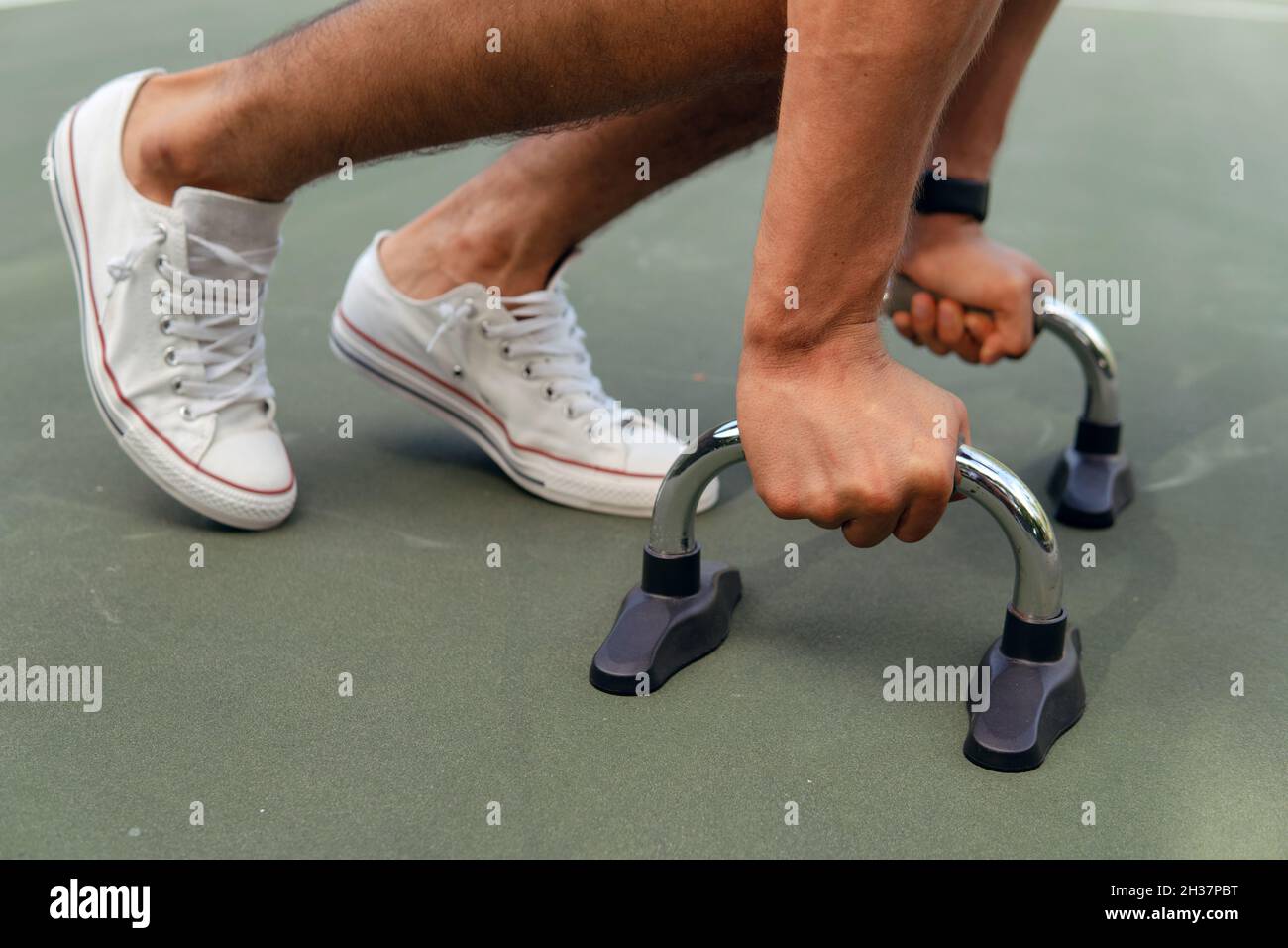 Body push up hi-res stock photography and images - Alamy