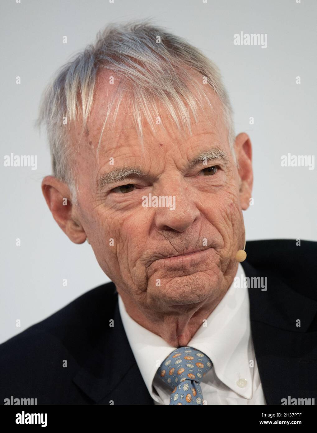 Michael spence nobel hi-res stock photography and images - Alamy