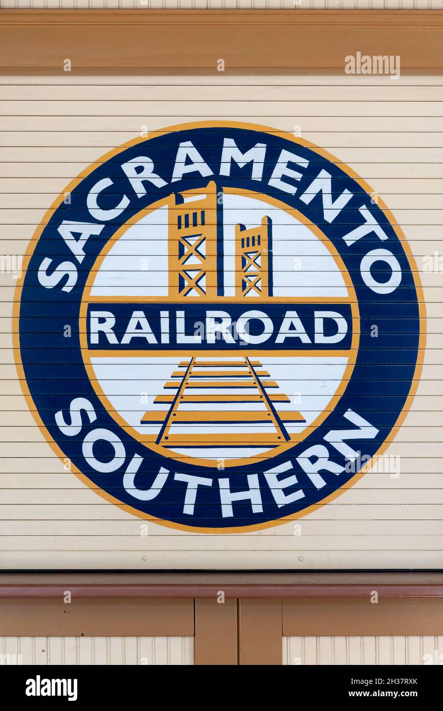 Southern railway logo hi-res stock photography and images - Alamy