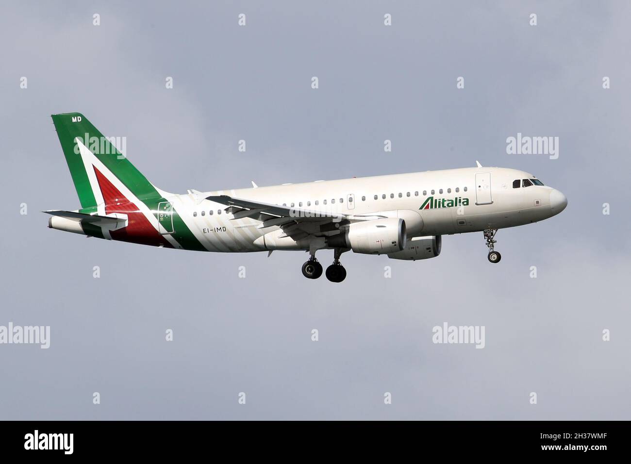 in the photo aircraft of the Ita Company that still fly with the ...