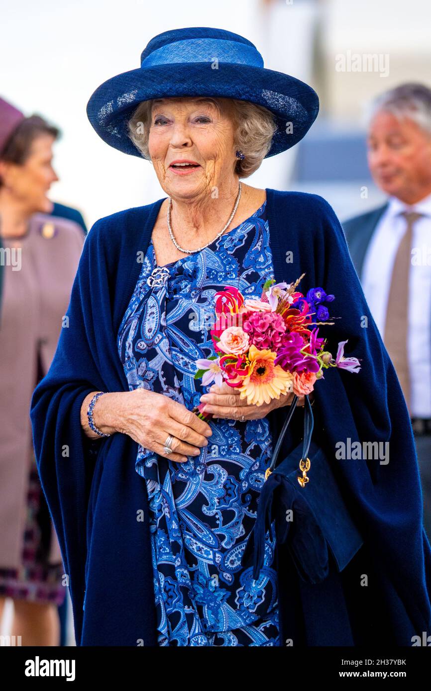 Princess Beatrix at the opening of the Prince Claus Bridge in Dordrecht ...
