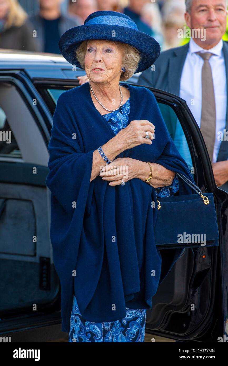 Princess Beatrix at the opening of the Prince Claus Bridge in Dordrecht ...