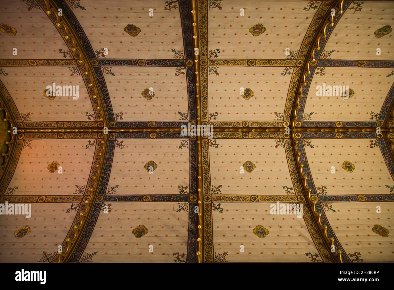 Church interior ceiling hi-res stock photography and images - Alamy