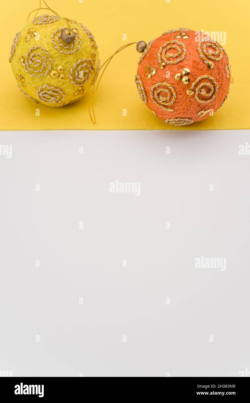 White papier mache christmas decoration hi-res stock photography and ...