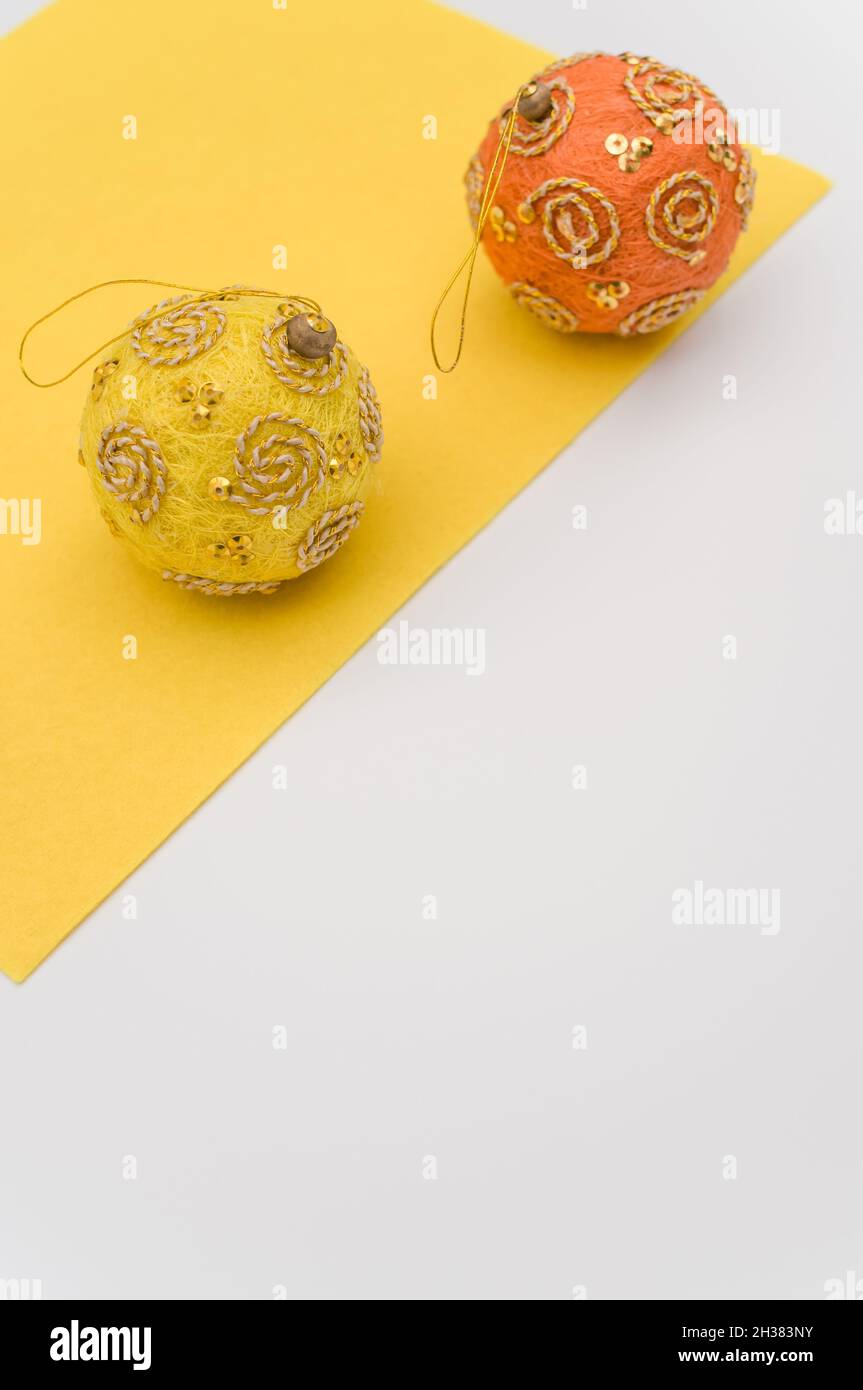 White papier mache christmas decoration hi-res stock photography and ...