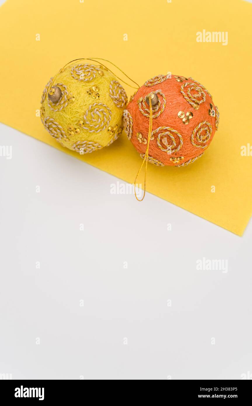 White papier mache christmas decoration hi-res stock photography and ...