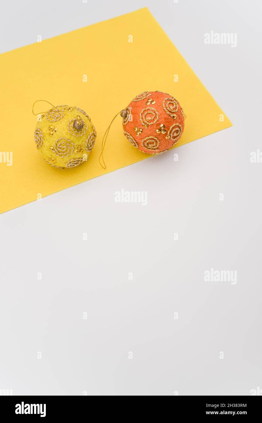 White papier mache christmas decoration hi-res stock photography and ...