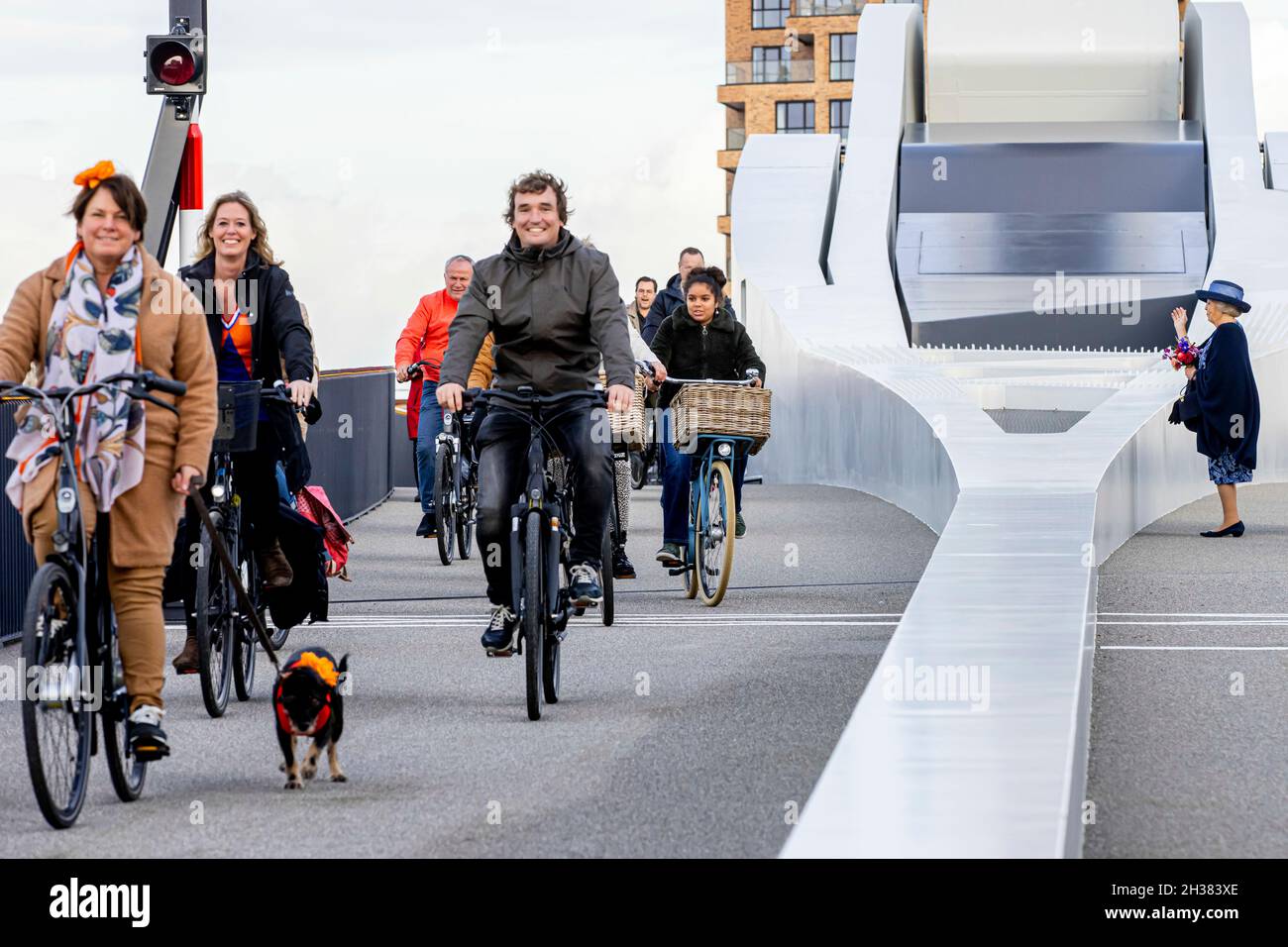 Princess beatrix opens prince claus bridge hi-res stock photography and ...