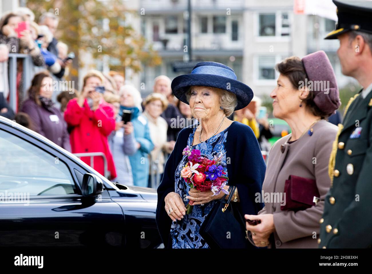 Princess beatrix opens prince claus bridge hi-res stock photography and ...