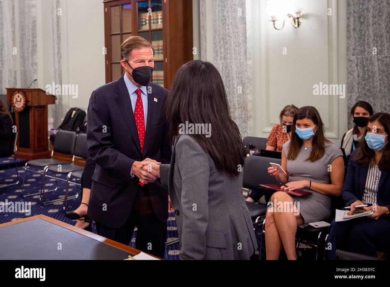 United states senator richard blumenthal democr hi-res stock ...