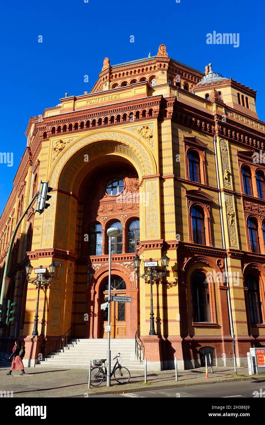 Imperial mail delivery office hi-res stock photography and images - Alamy