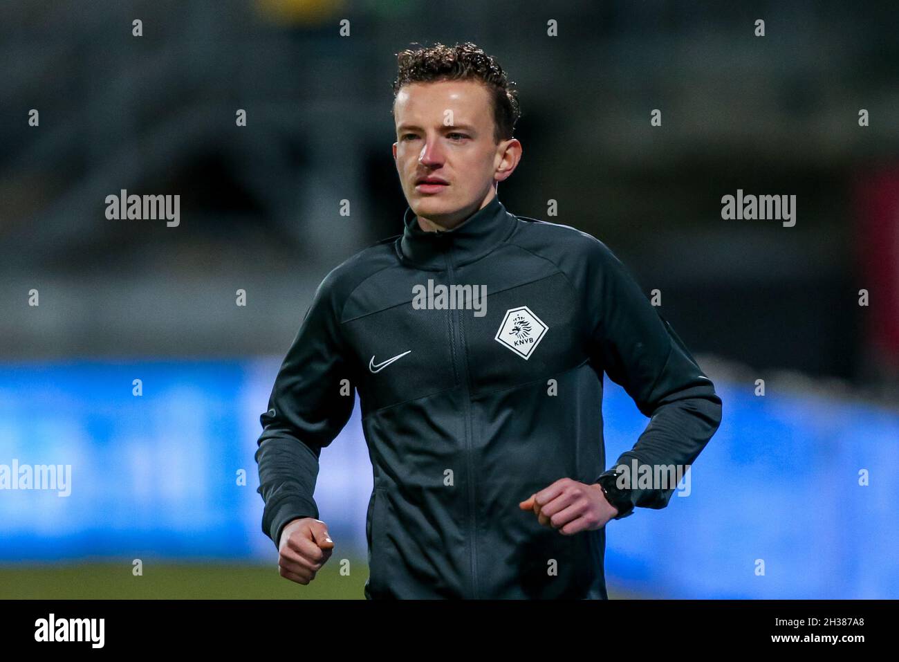 KERKRADE, NETHERLANDS - OCTOBER 26: assistant referee Rick van Rijn ...