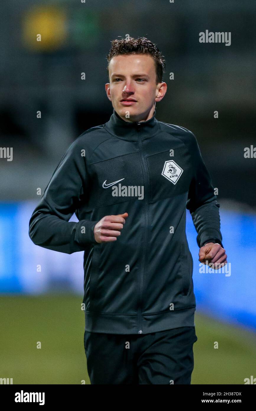 KERKRADE, NETHERLANDS - OCTOBER 26: assistant referee Rick van Rijn ...