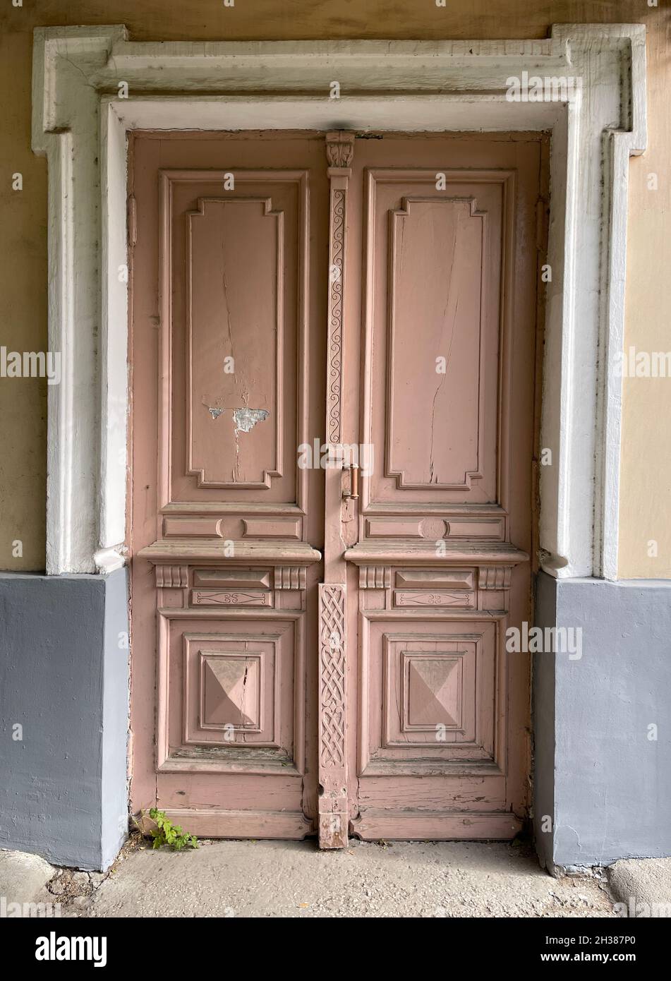 Exterior of architectural doors. Shabby closed double door Stock Photo ...