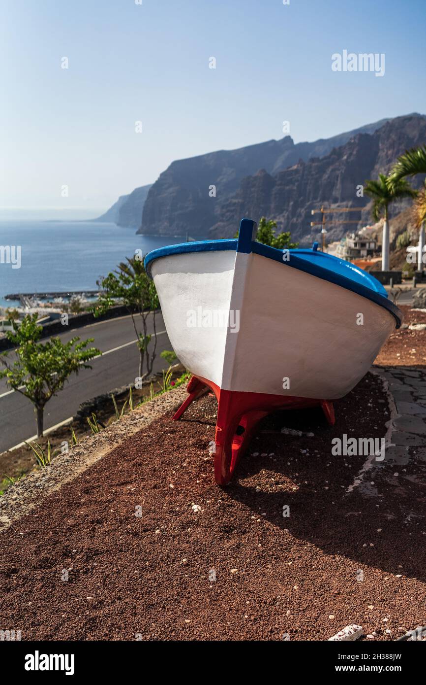 Wooden boat as decoration. The observation deck - Mirador Archipenque ...