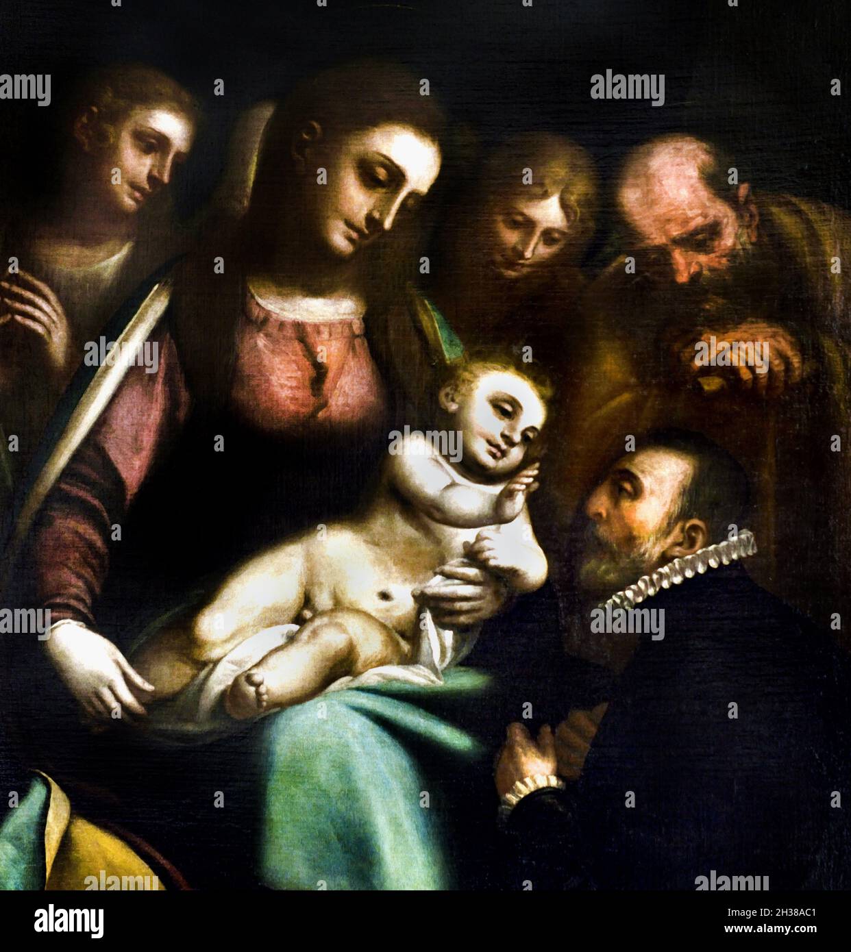 The holy family with angels hi-res stock photography and images - Alamy