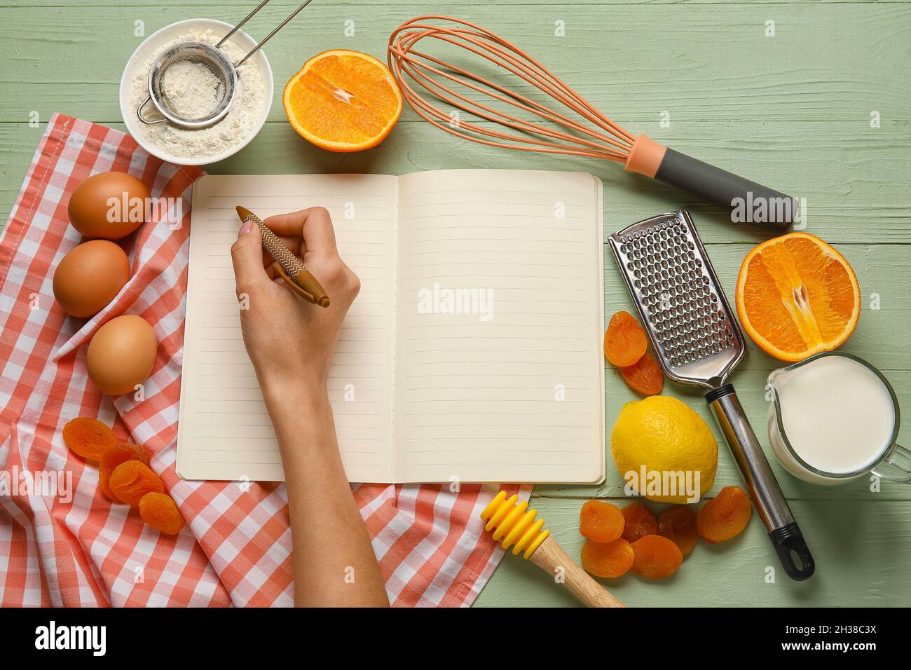 Writing in flour hi-res stock photography and images - Alamy