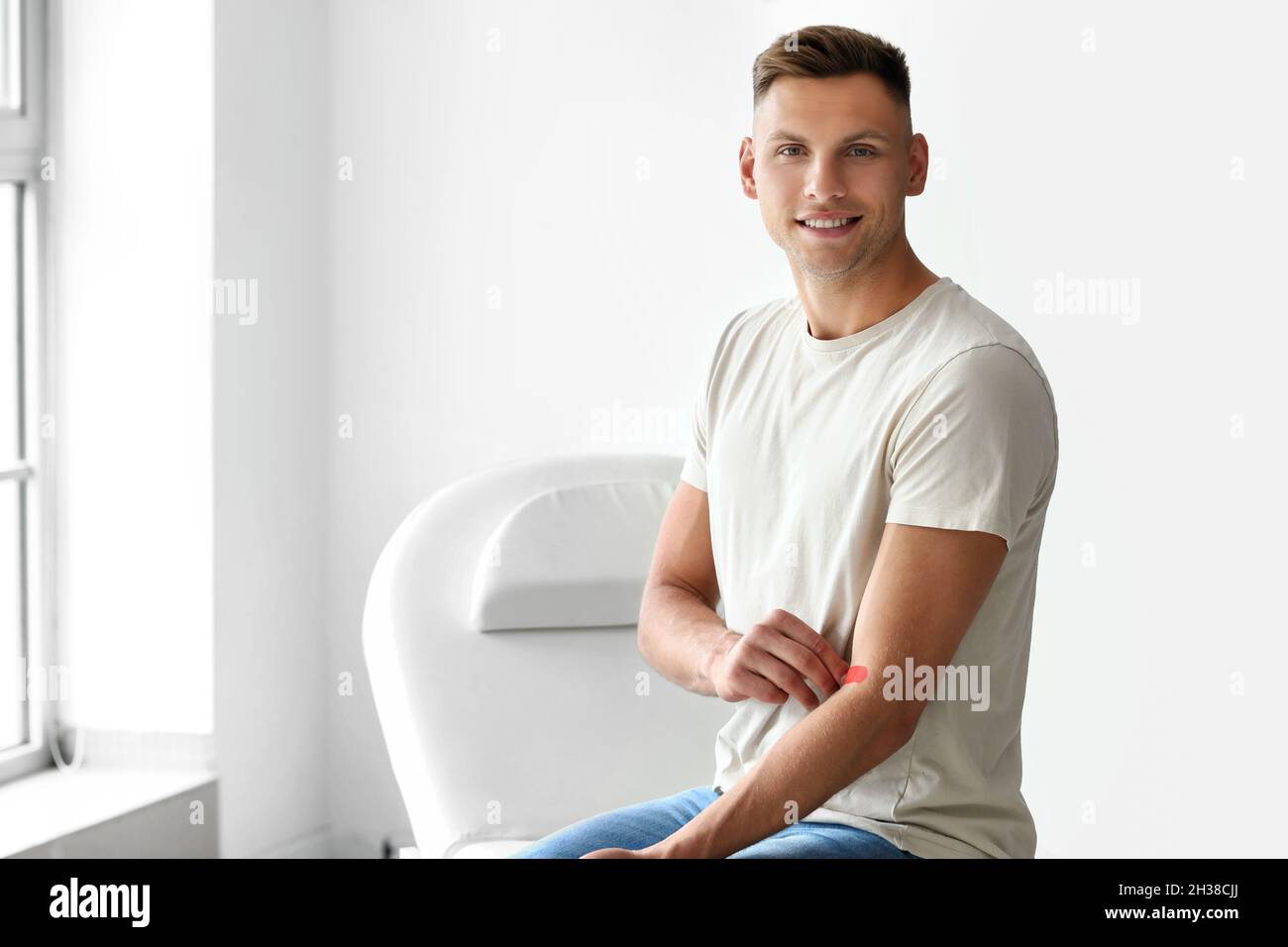 Patch test arm hi-res stock photography and images - Alamy