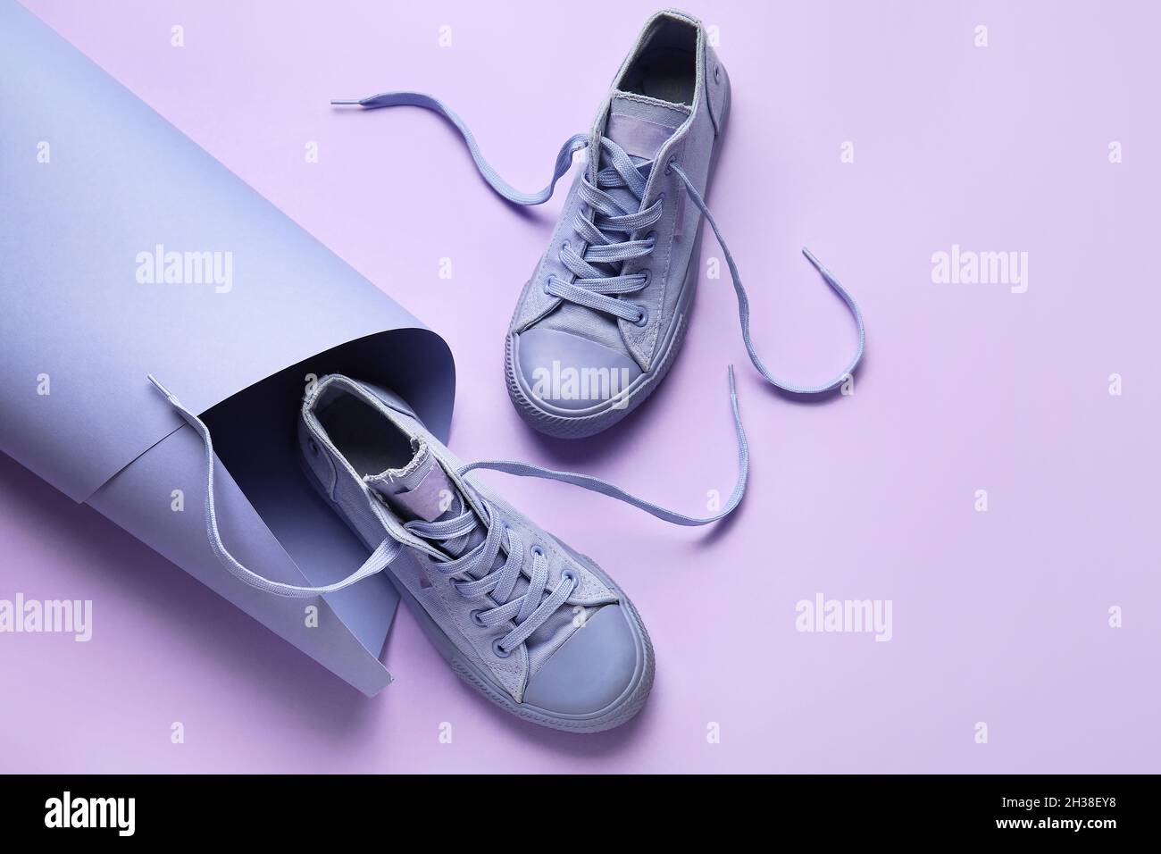 Lilac shoes hi-res stock photography and images - Alamy