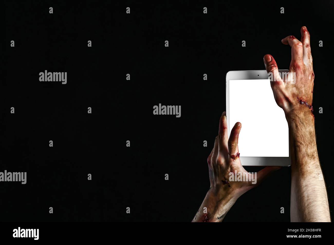 Zombie computer hi-res stock photography and images - Alamy