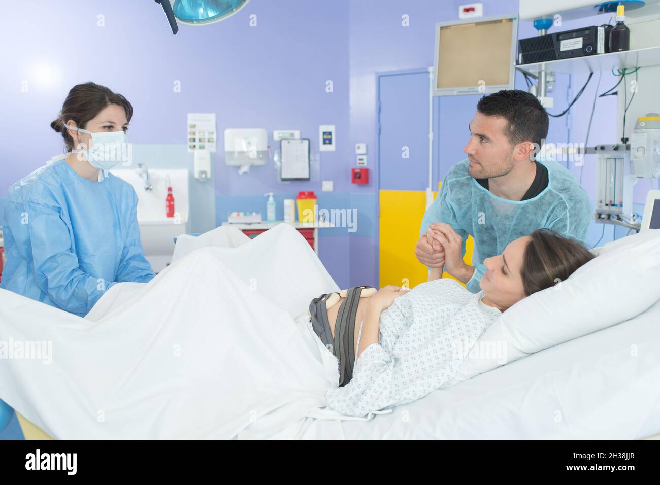 Labour birth pain hi-res stock photography and images - Alamy