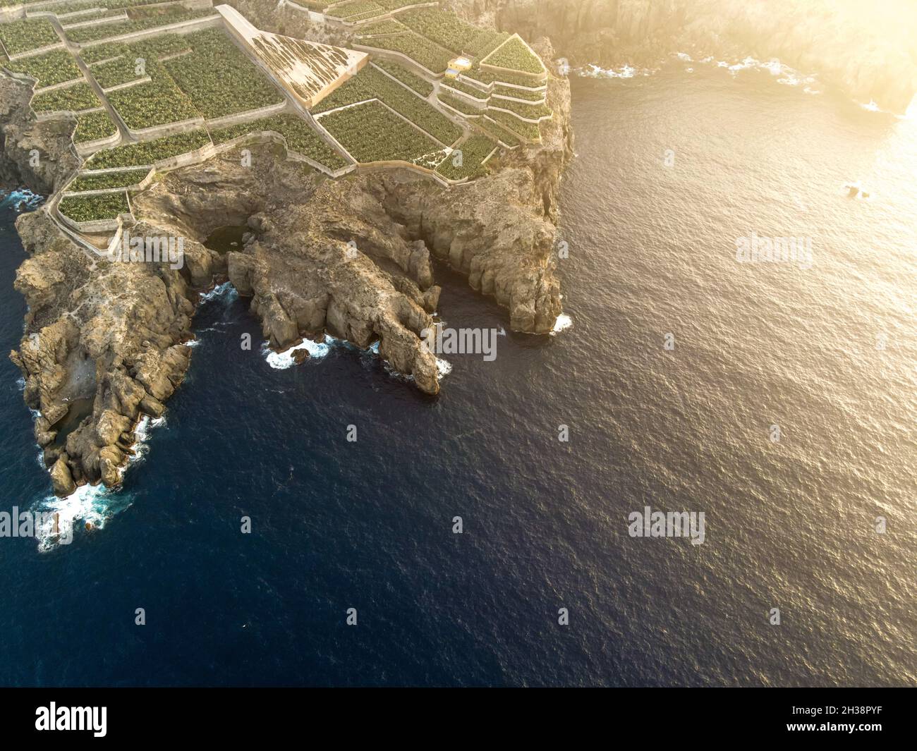 Into de ocean hi-res stock photography and images - Alamy