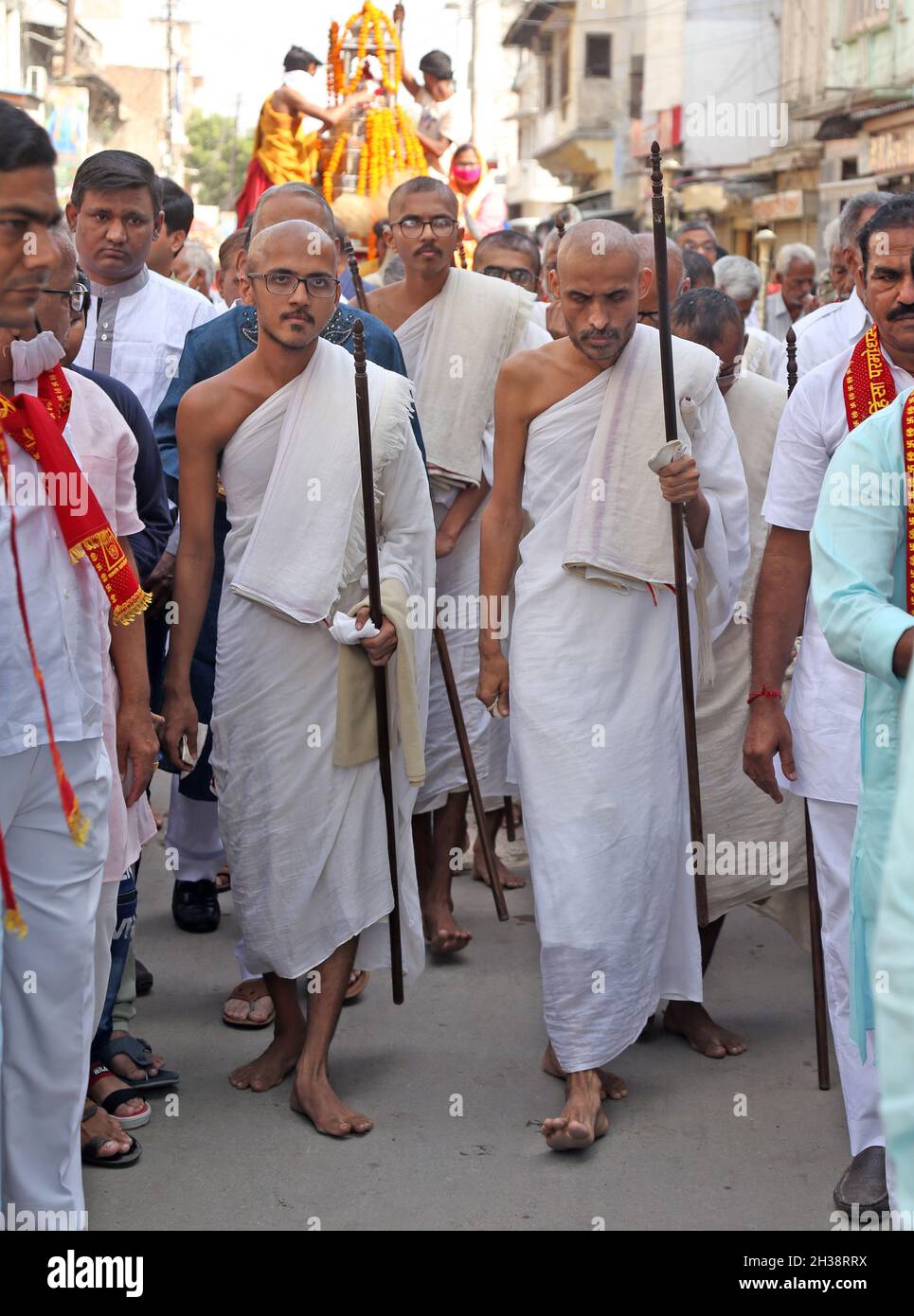 Jain chariot hi-res stock photography and images - Alamy