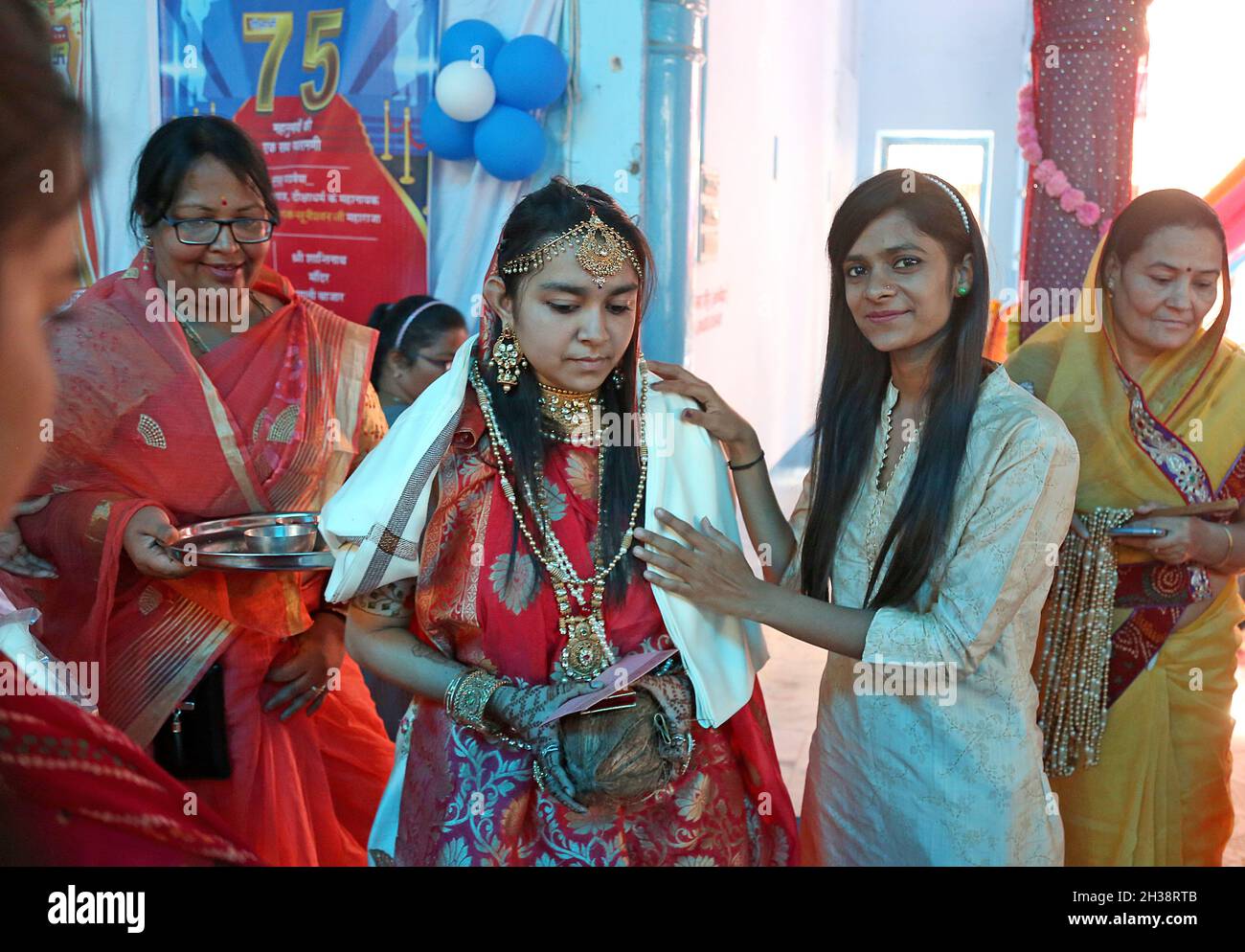 Jain face mask hi-res stock photography and images - Alamy
