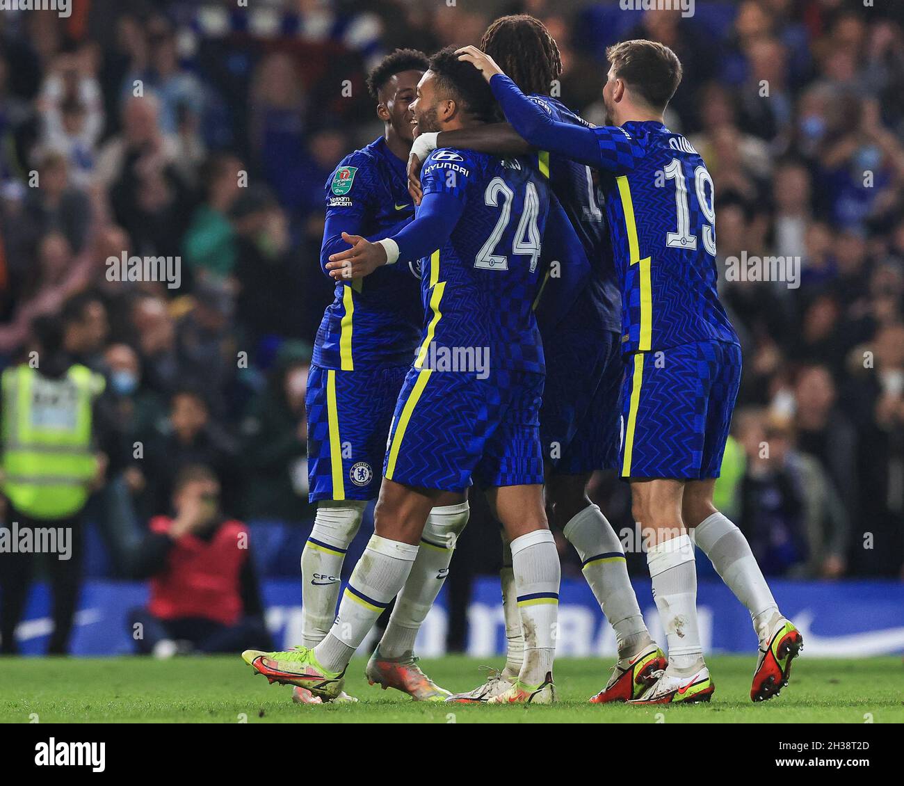Chelsea team celebration hi-res stock photography and images - Alamy
