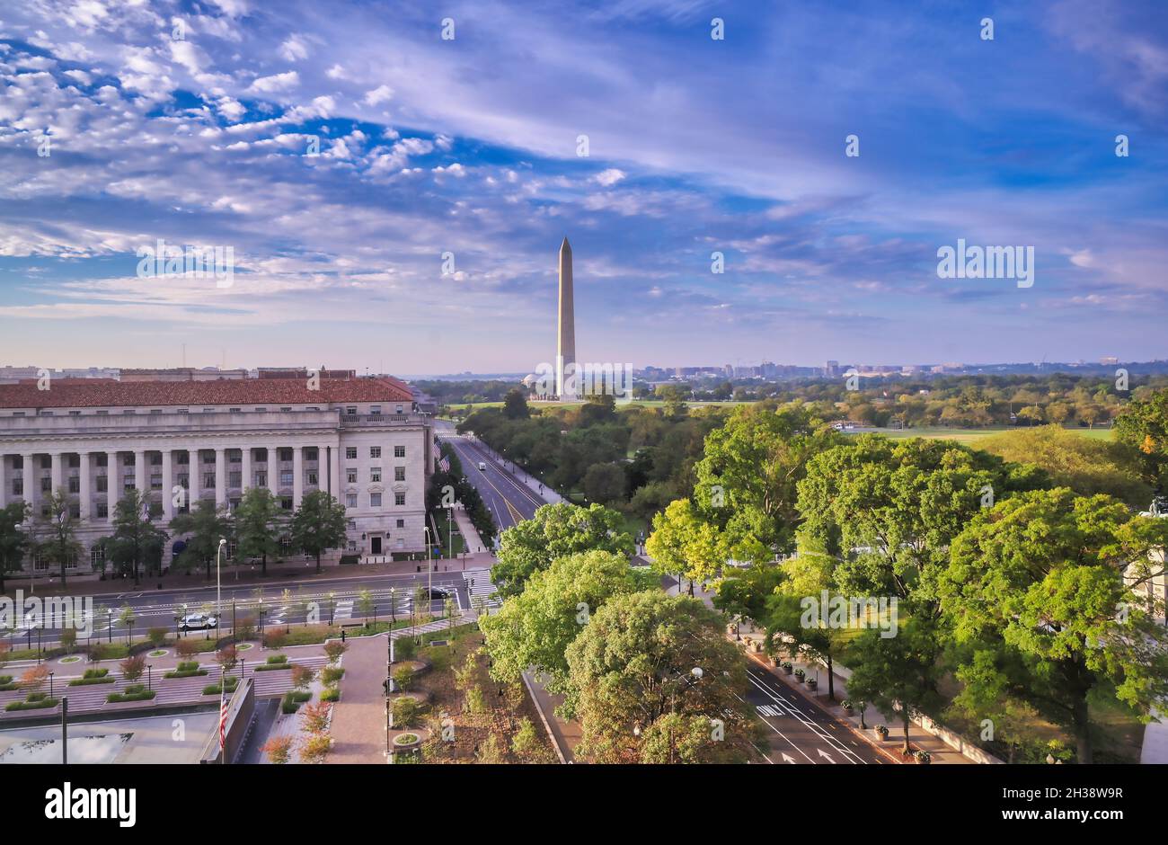 The Washington Monument on the National Mall in Washington, D.C Stock ...