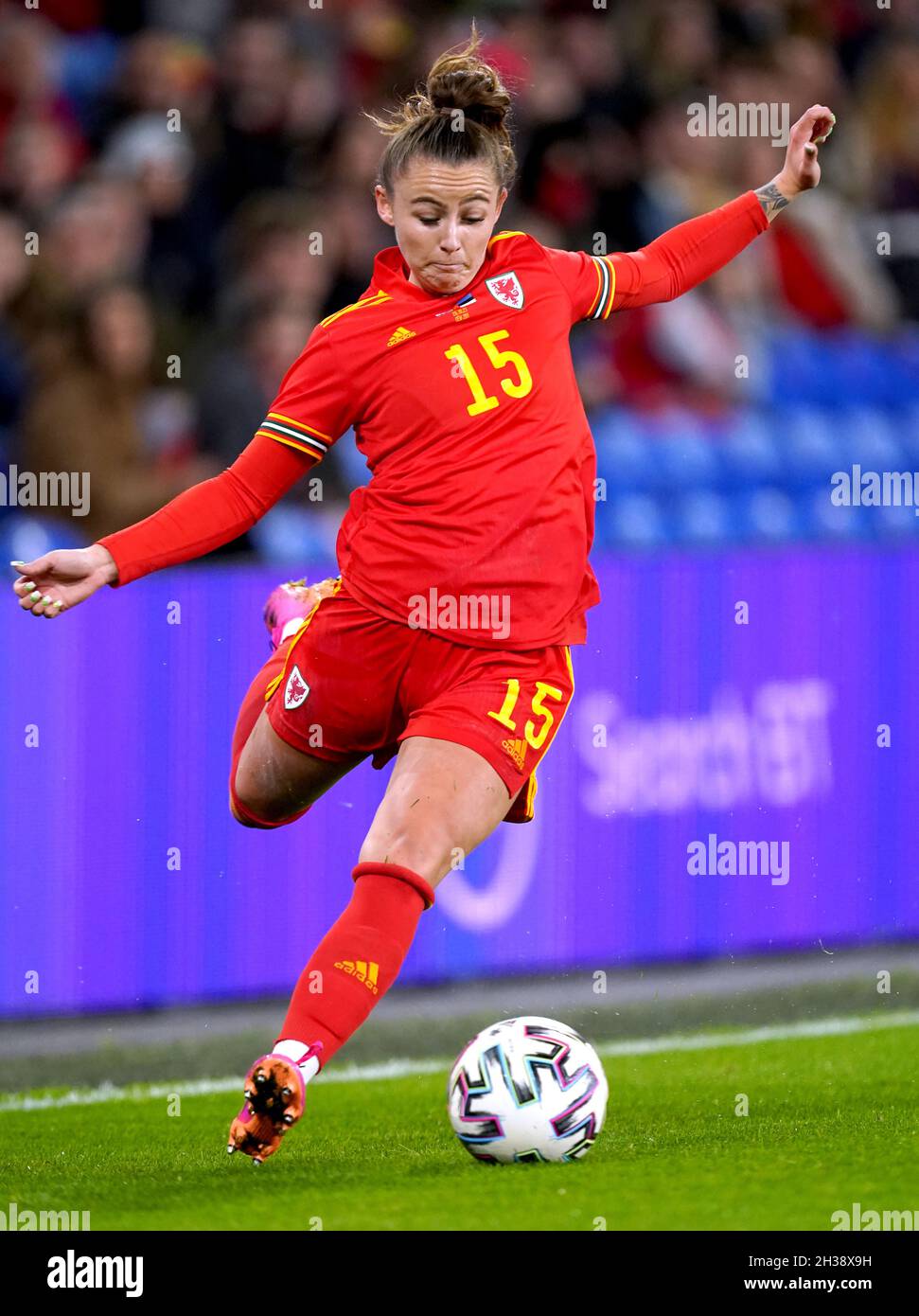 Hannah cain hi-res stock photography and images - Alamy