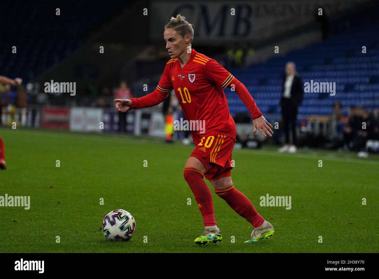 Jess Fishlock in action for Wales v Estonia at Cardiff City Stadium ...