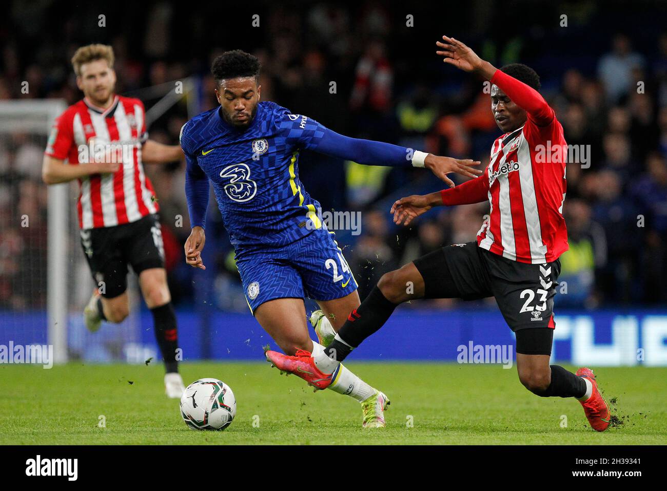 Chelsea player loses hi-res stock photography and images - Alamy