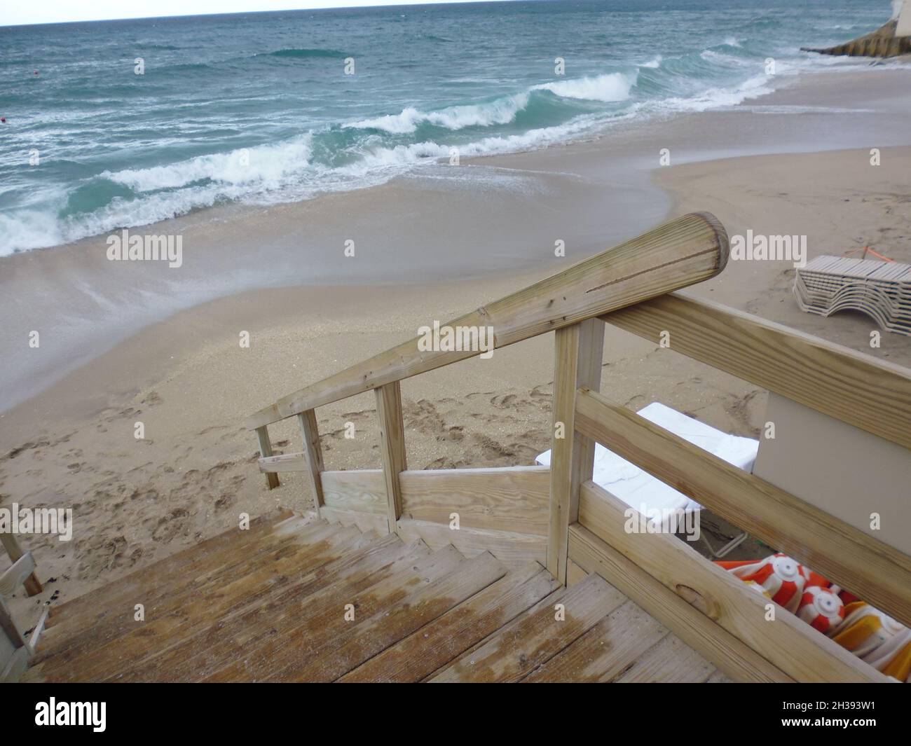 Rolling staircase hi-res stock photography and images - Alamy