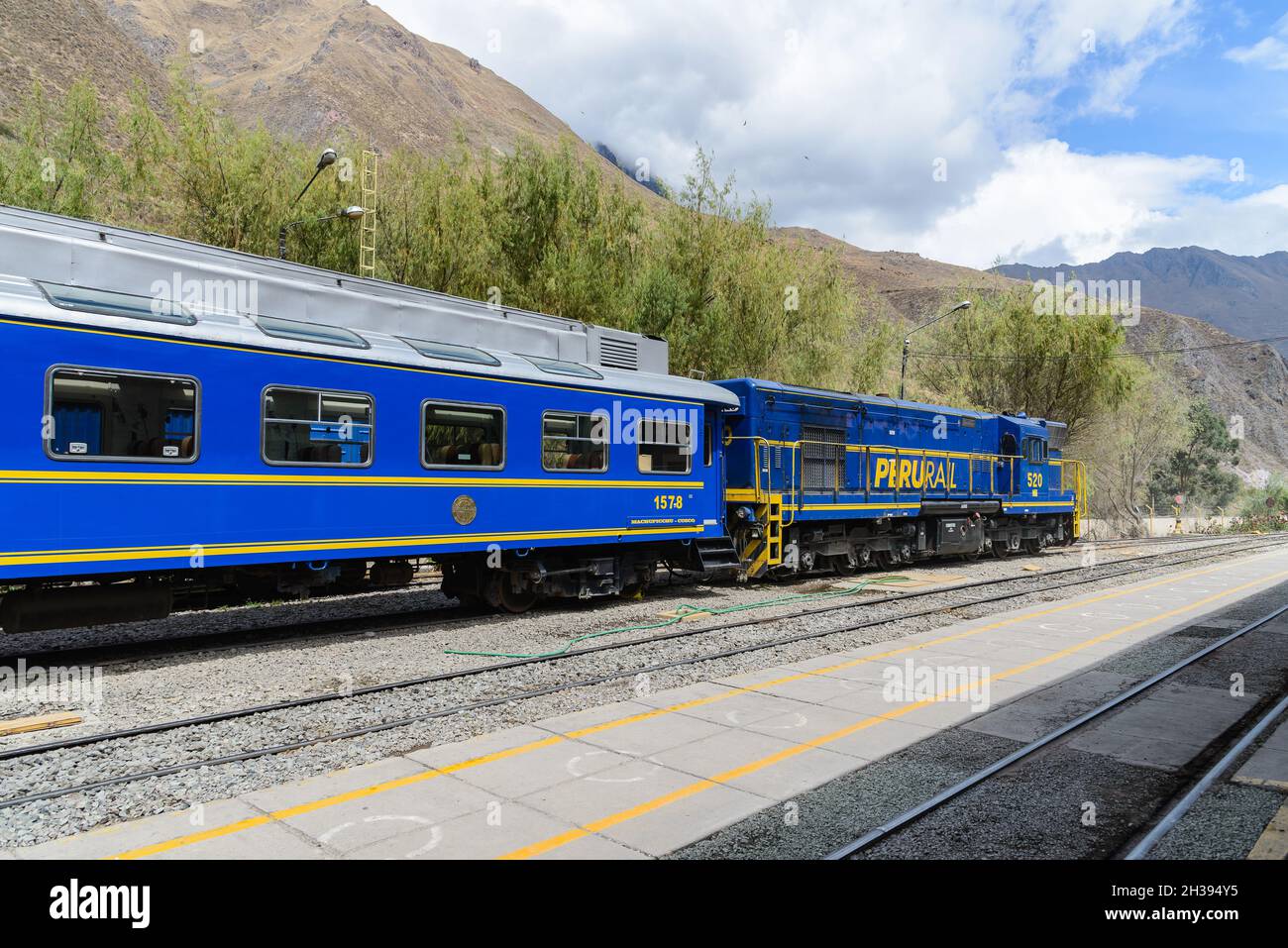 Blue Peru Rail trains bring tourists to visit Machu Picchu ...