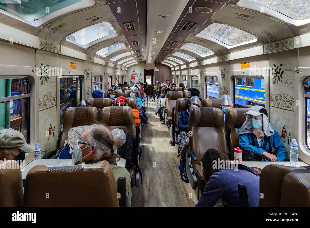 Peru train interior rail hi-res stock photography and images - Alamy