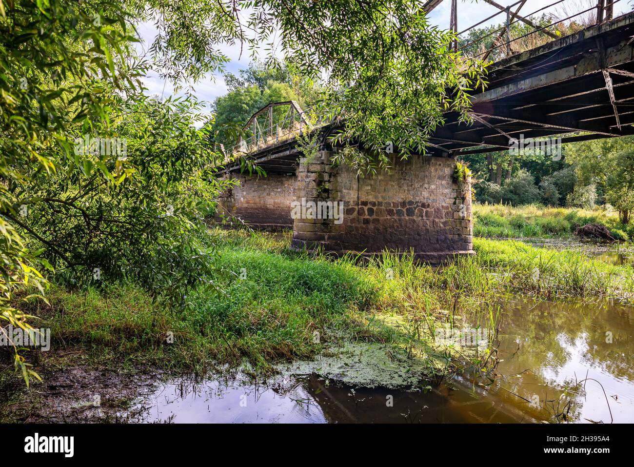 Broken bridge hi-res stock photography and images - Alamy