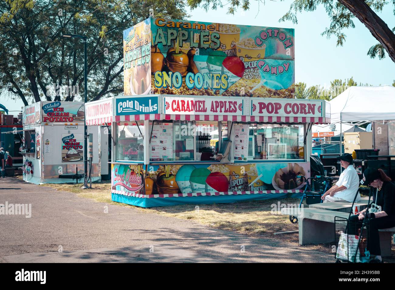 Boise, Idaho - August 20, 2021: Booth for Snow Cones and Caramel Apples ...