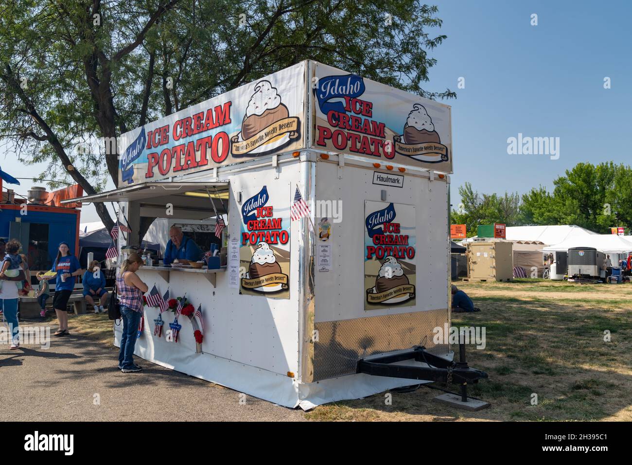 Potato ice cream hi-res stock photography and images - Alamy
