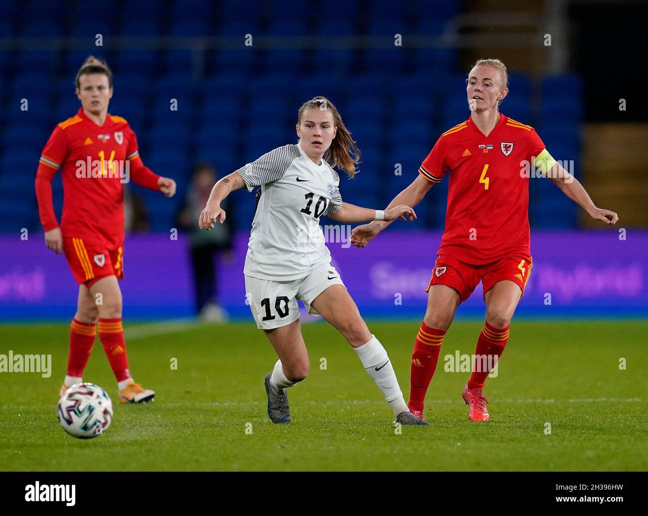Cardiff, Wales, 26, October, 2021,HayleyLadd (Wales) (L) Grete Daut ...