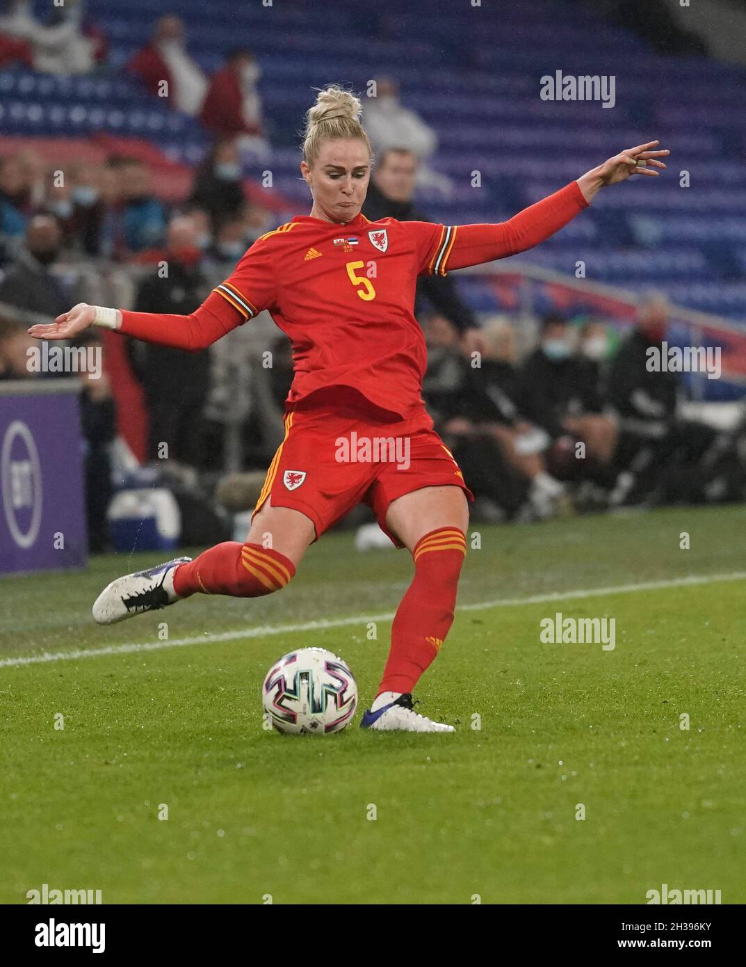 Wales womens rhiannon roberts hi-res stock photography and images - Alamy