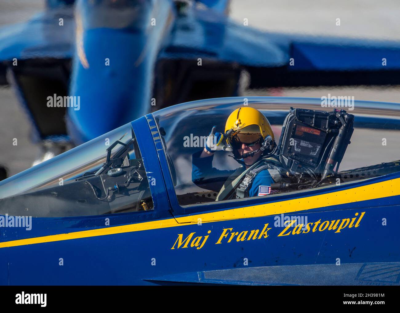 (U.S. Navy photo by Mass Communication Specialist 1st Class Bobby ...