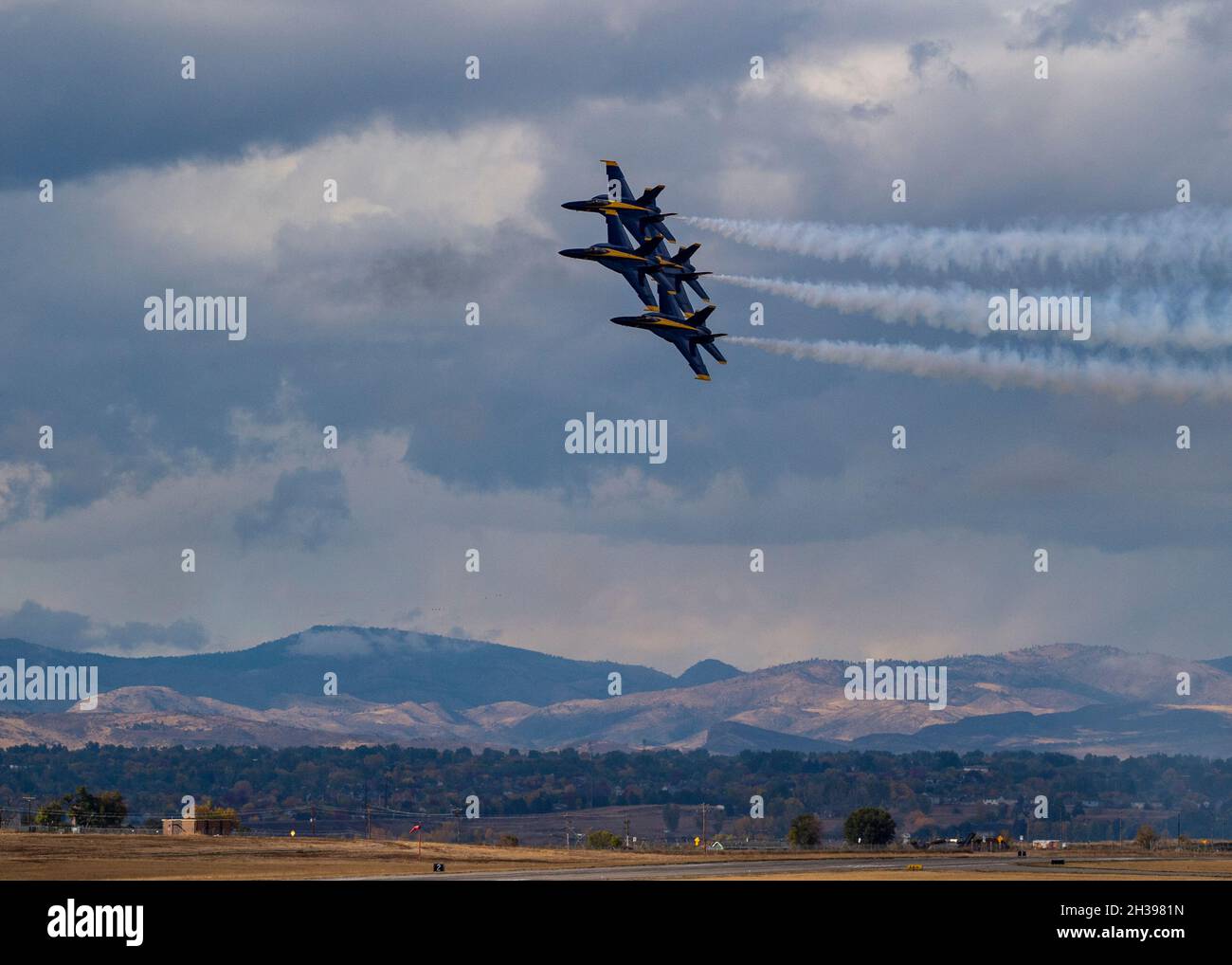(U.S. Navy photo by Mass Communication Specialist 1st Class Bobby ...